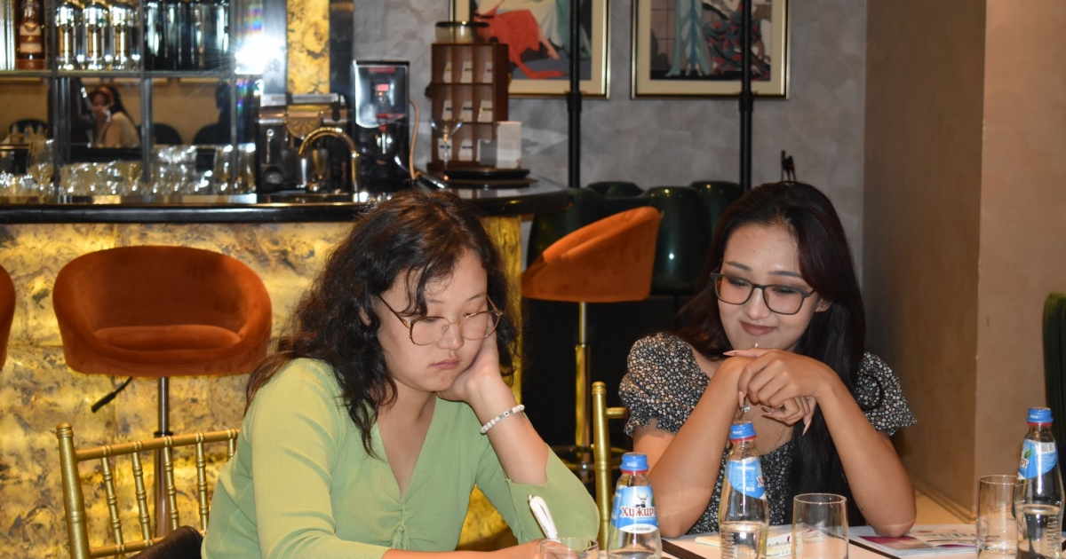 Сургагч багш бэлтгэх сургалт амжилттай үргэлжлэж байна