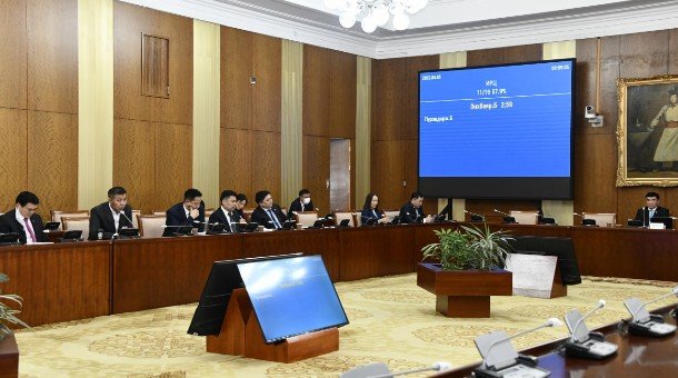 Шатахууны үнэ литр тутамдаа 1000 төгрөгөөр нэмэгдэх эрсдэлтэй учраас